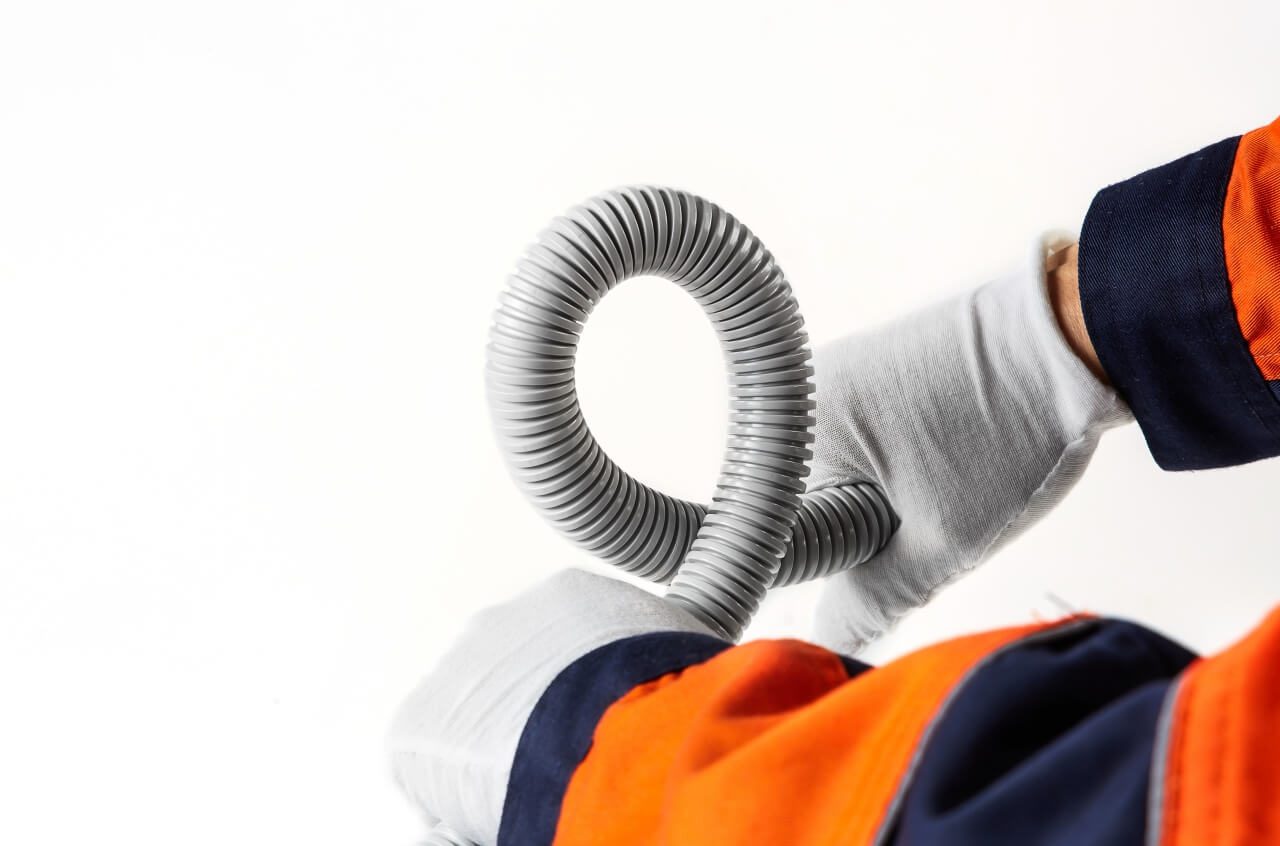 How To Cut Flexible Electrical Conduit? | Ctube