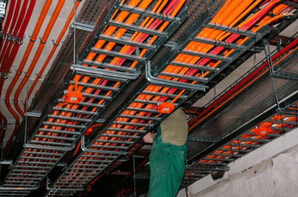 Electrical Raceway Vs. Electrical Conduit Key Differences And ...